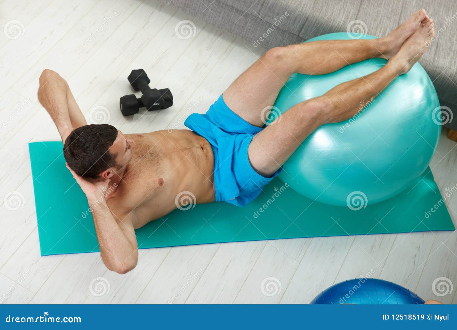 Man doing abdominal crunch stock image. Image of crunch - 12518519