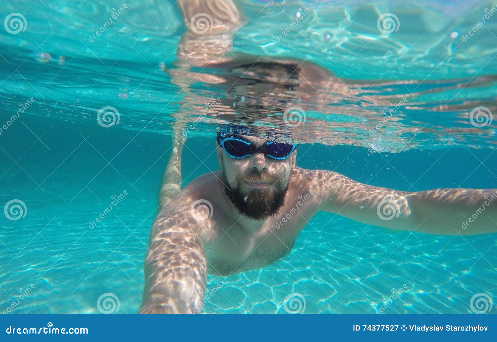 Man With Beard Underwater Swimming Pool Young Beard Man With Glasses ...