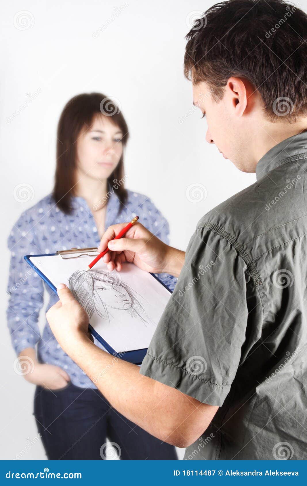 Man Drawing Portrait of Woman Stock Image - Image of stand, clipboard ...