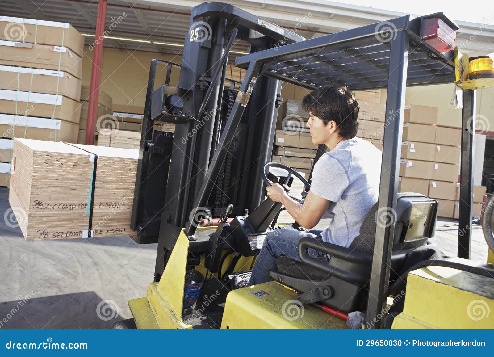 618 Warehouse Men Loader Stock Photos - Free & Royalty-Free Stock ...