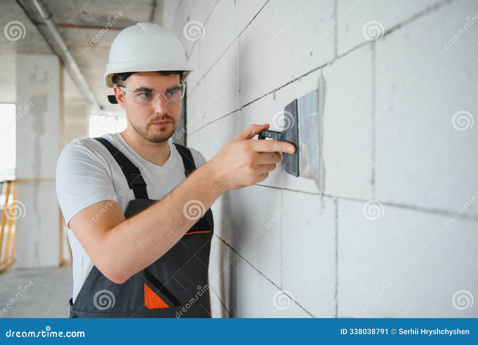 Man Drywall Worker Using Trowel for Plasterer Putting Stucco on ...