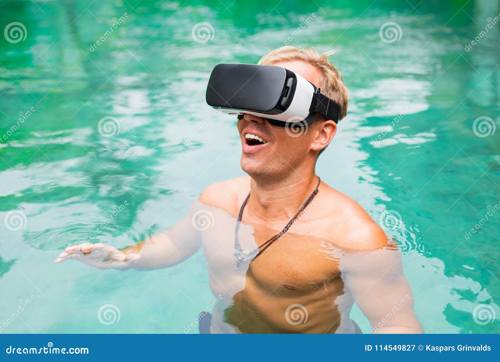 Man Experience Virtual Reality in Swimming Pool Stock Image - Image of ...