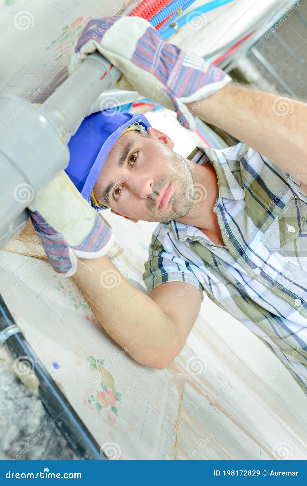 Man fitting pvc pipe stock image. Image of fitting, fixer - 198172829