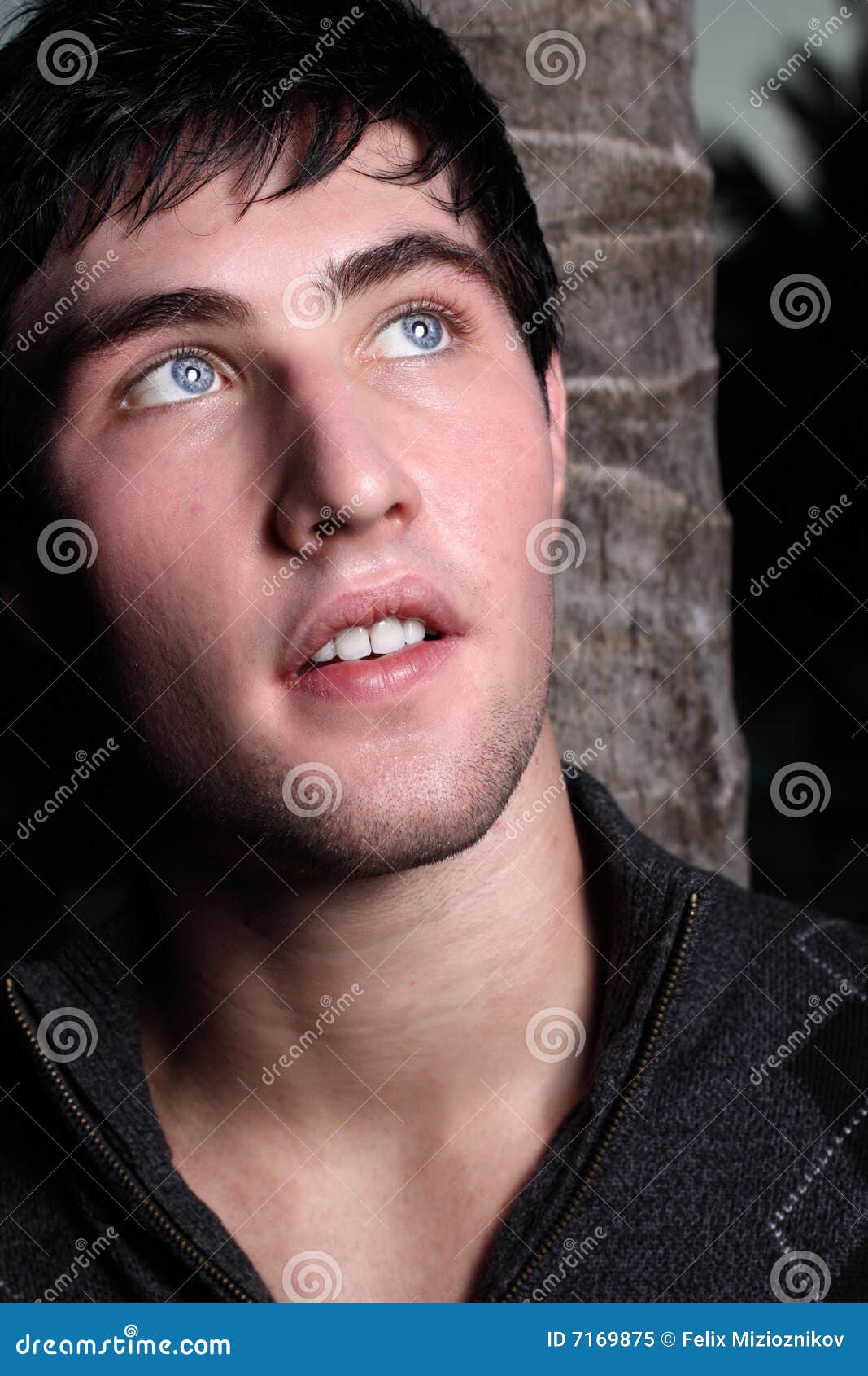 Man glancing away stock image. Image of pose, person, looking - 7169875