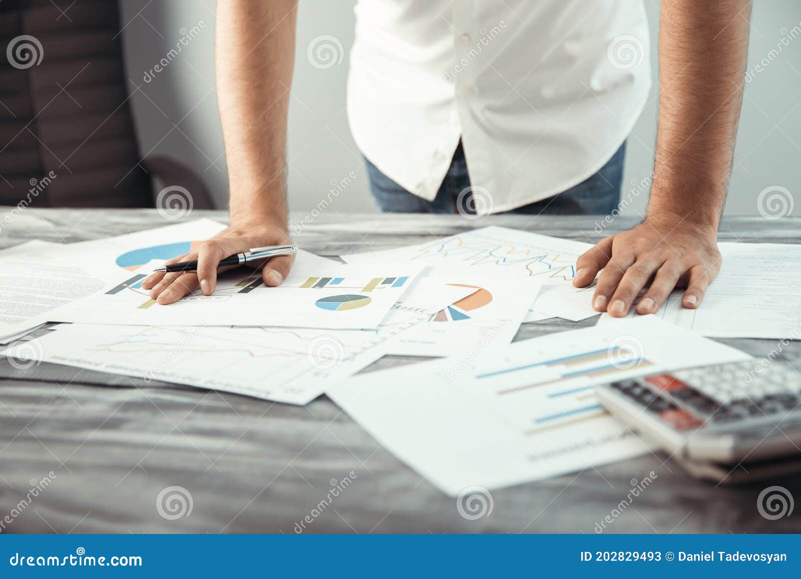 Man hand graph stock image. Image of analysis, business - 202829493