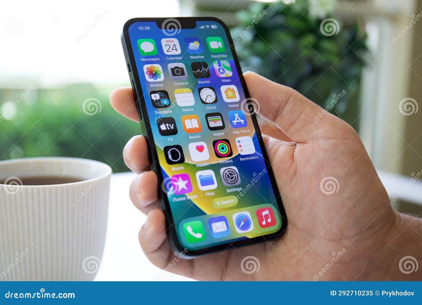 Man Hand Holding IPhone 14 with Home Screen IOS 16 Editorial Image ...