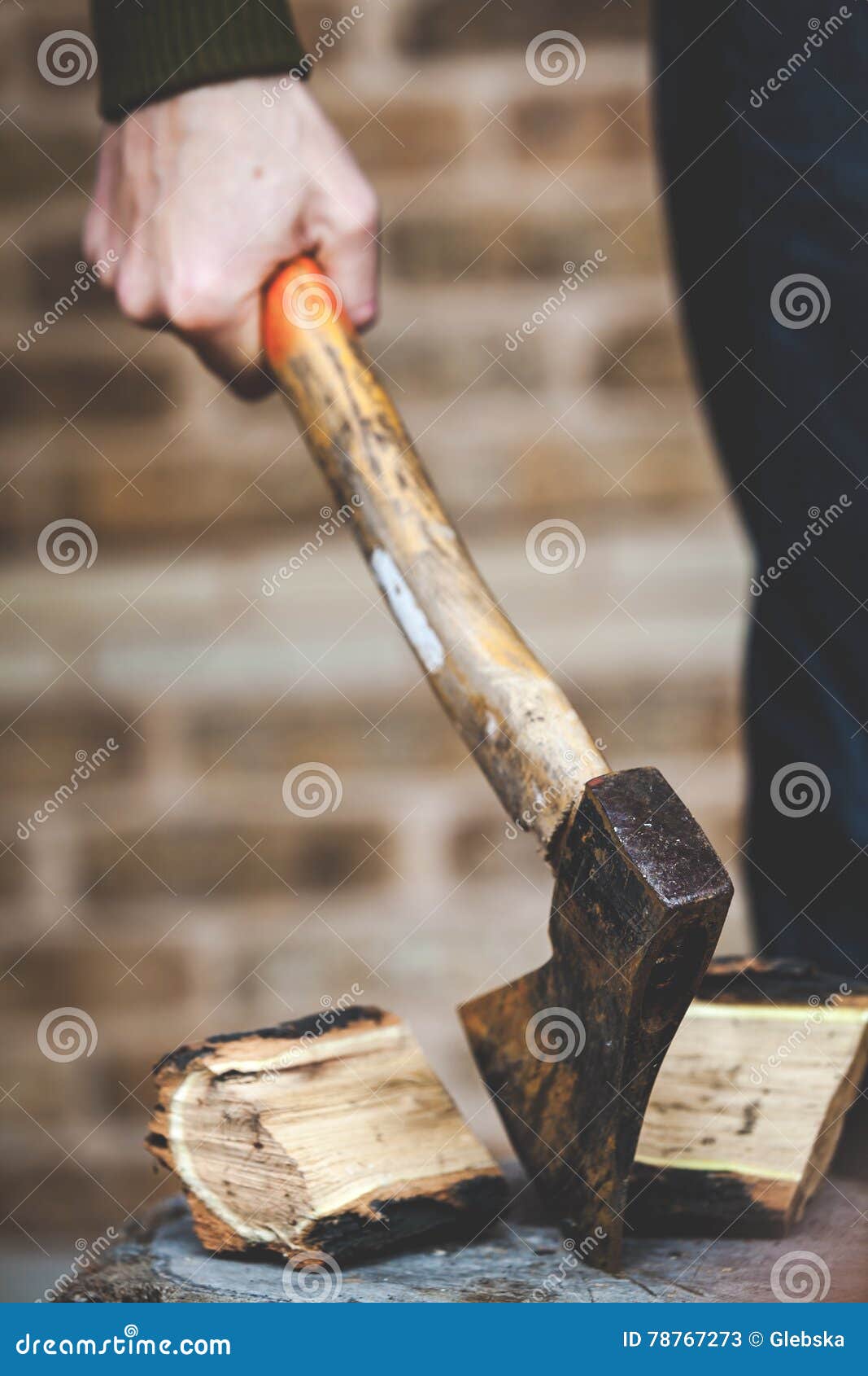 Man hand split log with ax stock image. Image of trunk - 78767273