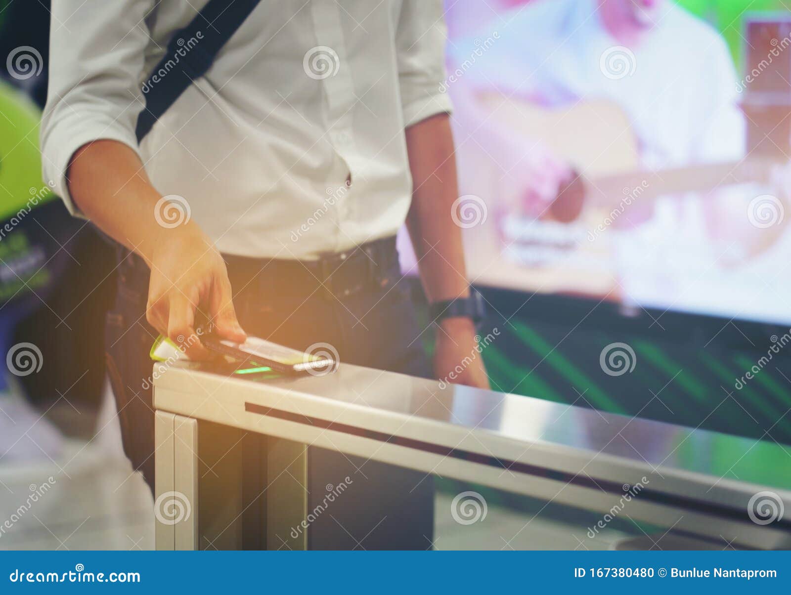 504 Electronic Gateway Entrance Gate Stock Photos - Free & Royalty-Free ...