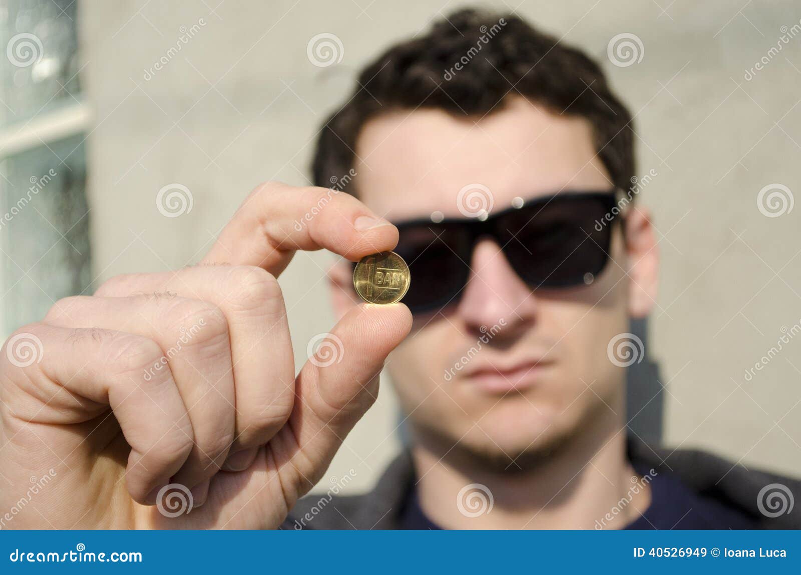 Man holding coin stock image. Image of fingers, euro - 40526949