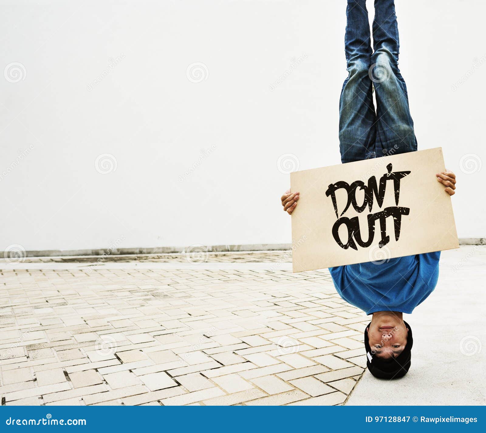 Man Holding Speech Sign Do Not Quit Concept Stock Image - Image of ...