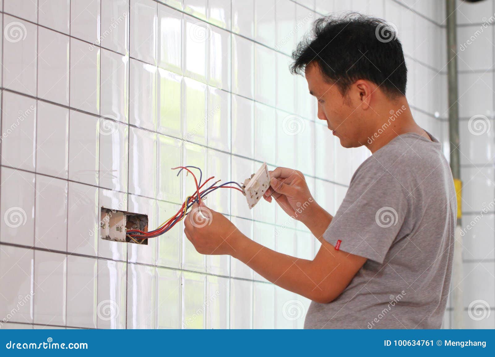 Man Installing Light Switch Stock Image - Image of connect, home: 100634761