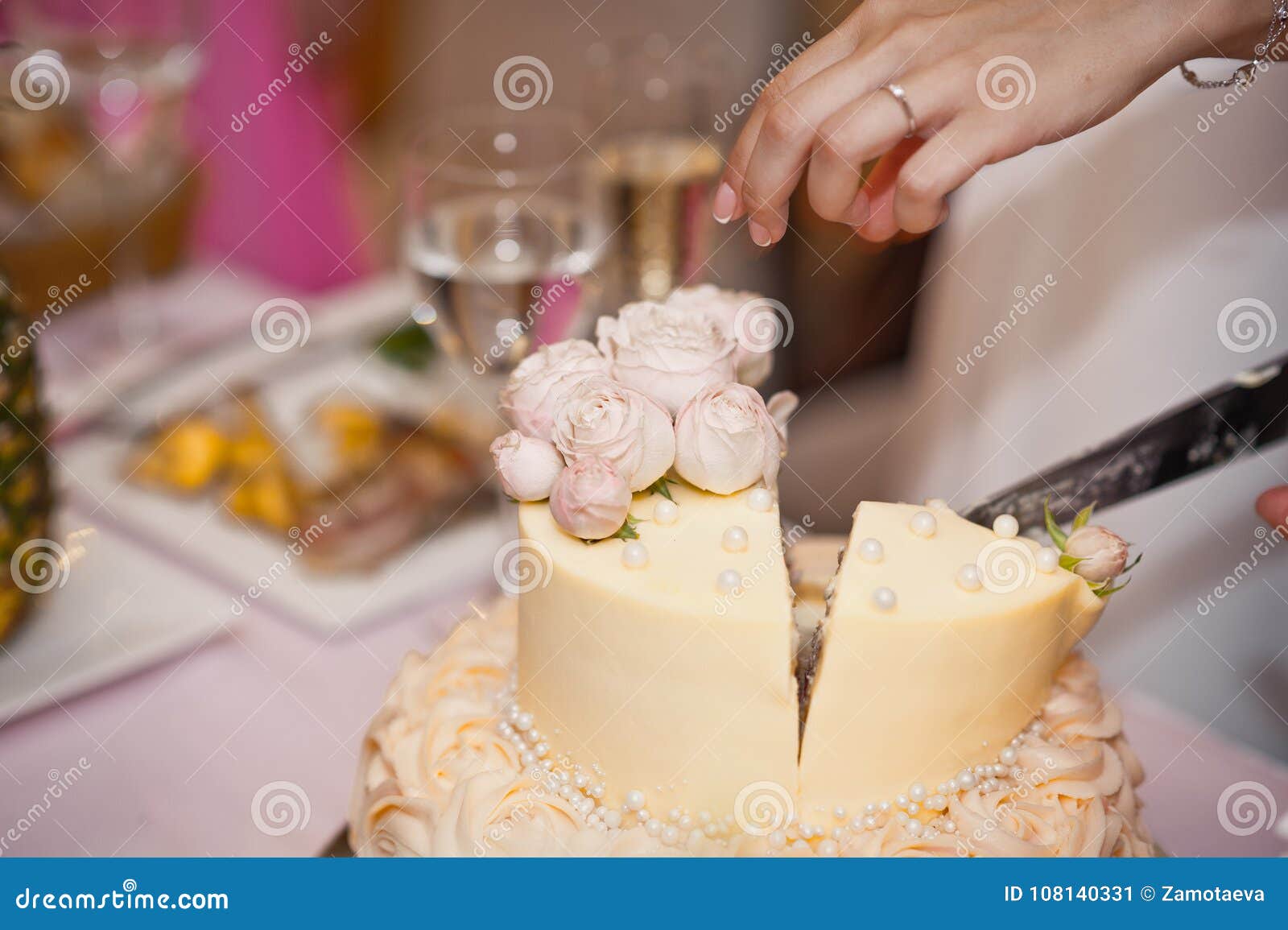 Division of the Cake into Several Pieces for Guests 7410. Stock Image ...