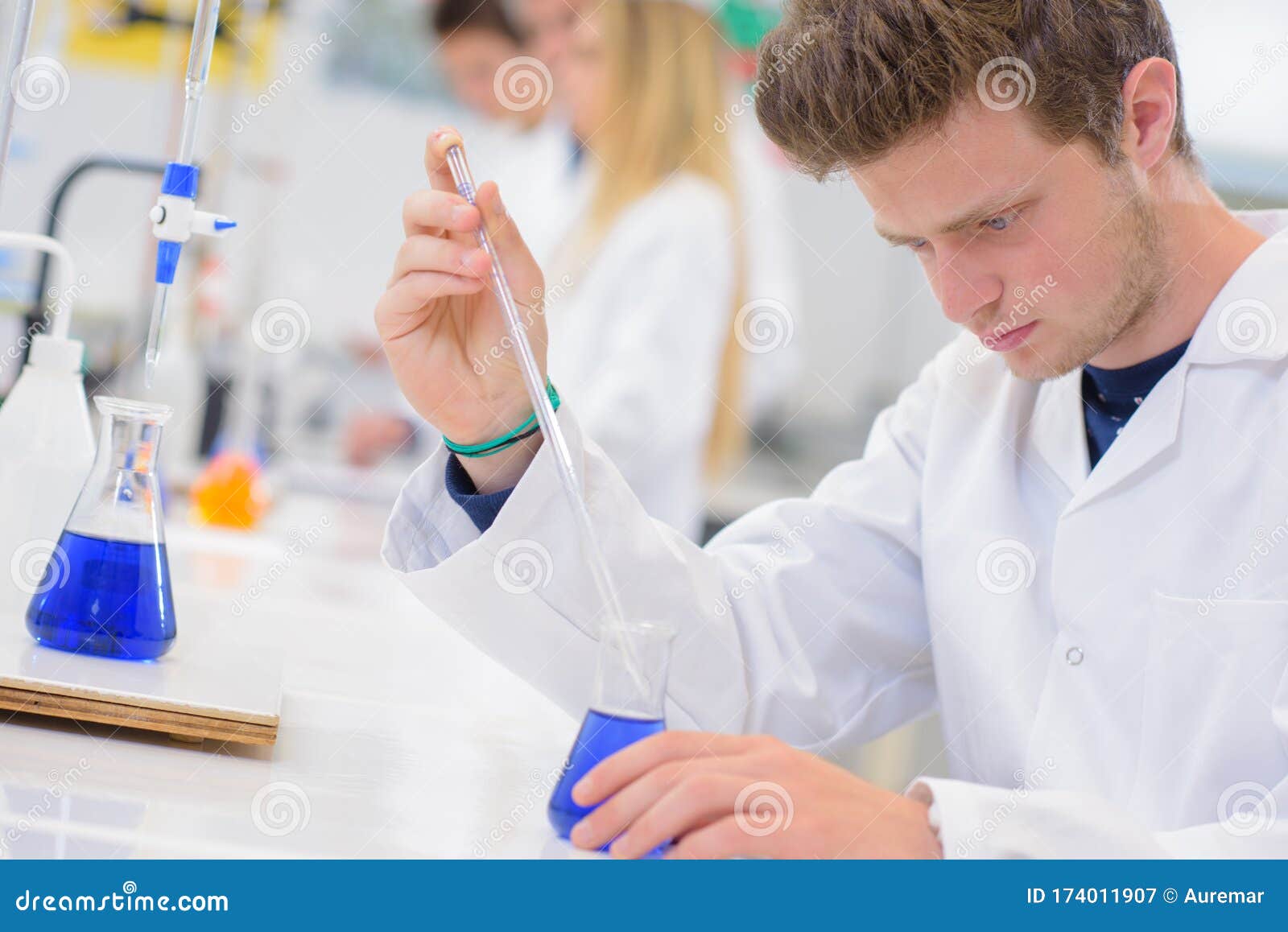 Man in the lab stock image. Image of observation, knowledge - 174011907