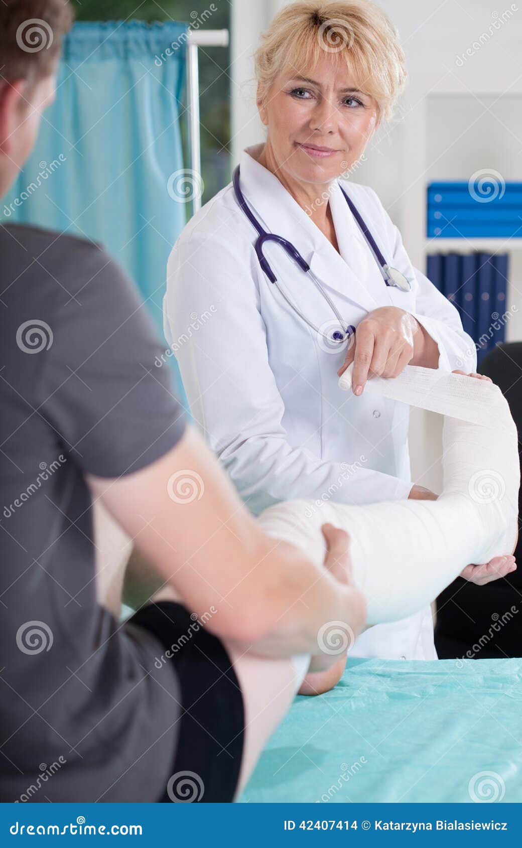 Man with Leg in Plaster Cast Stock Photo - Image of medicine, parcel ...