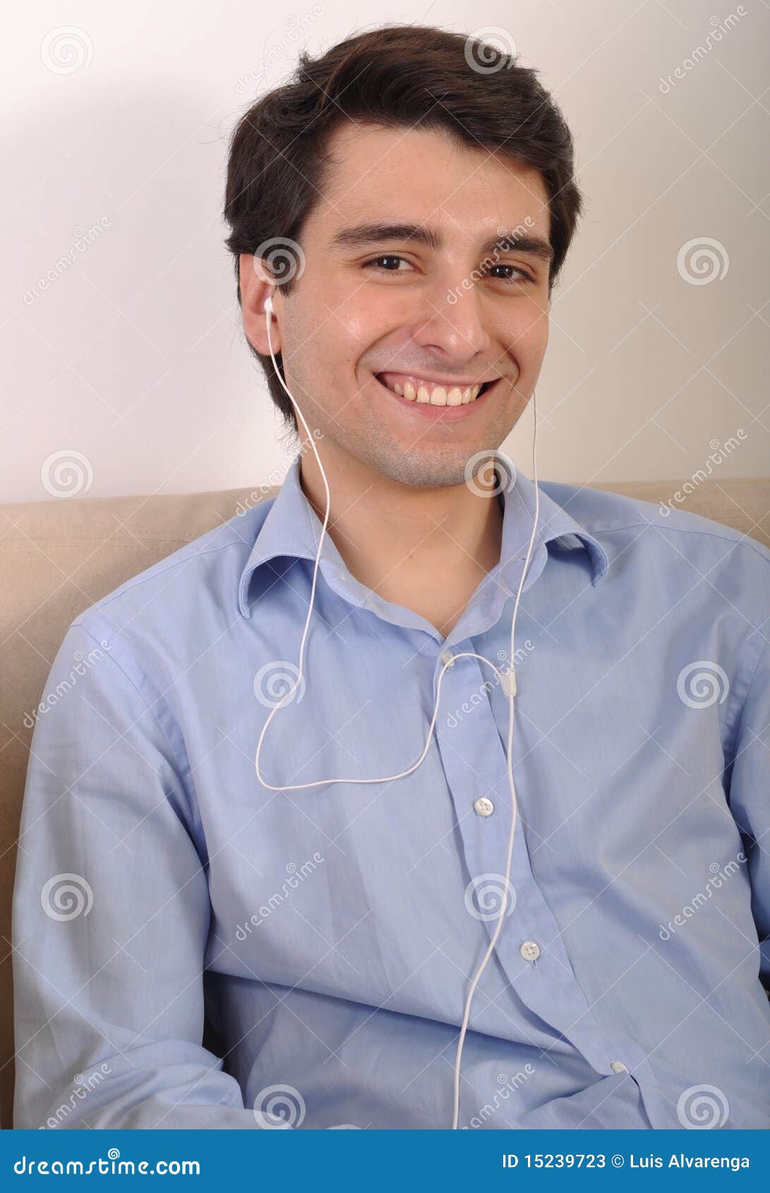 Man listening to music stock image. Image of modern, audio - 15239723