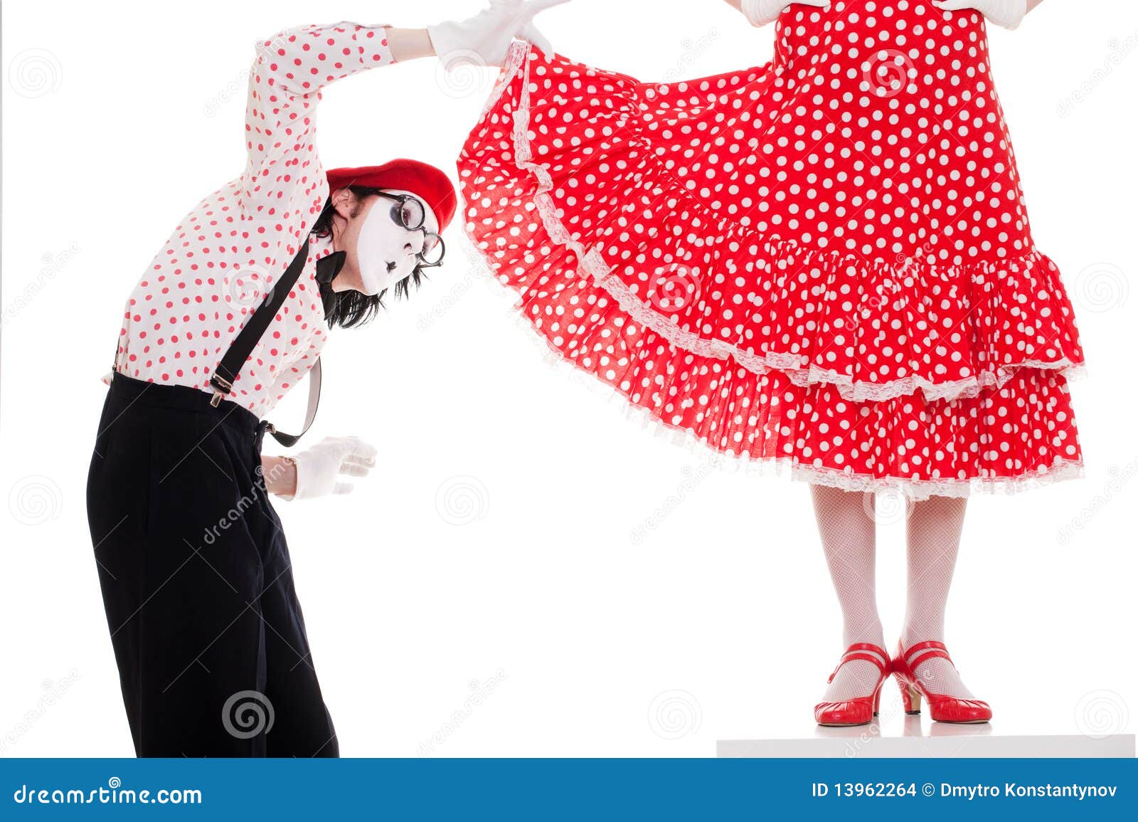 Looking Up From Under Sea Oak Tree Forest With Worm Eye View Concept ...