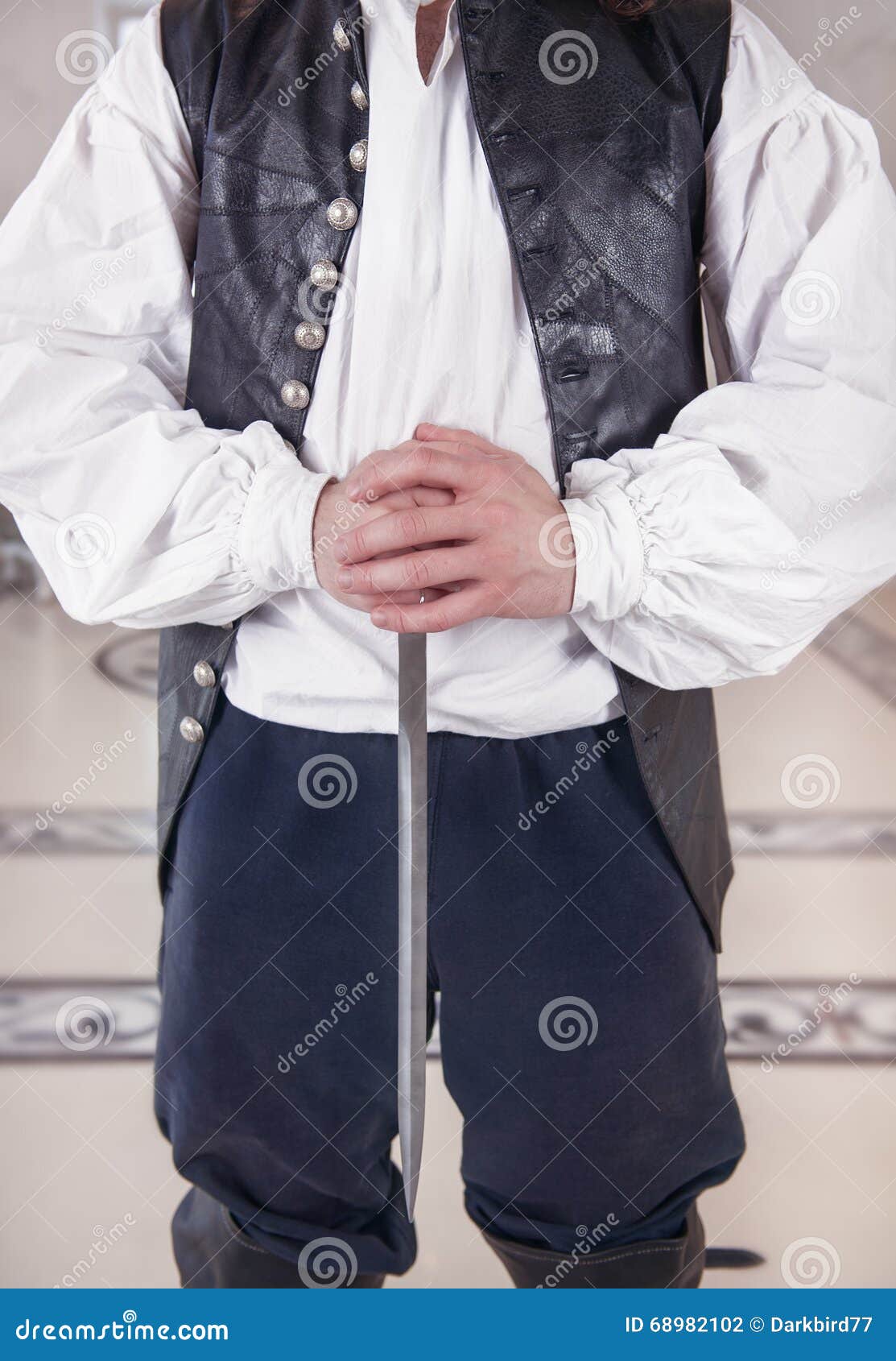 Man Medieval Clothes Holding Dagger Stock Photos - Free & Royalty-Free ...