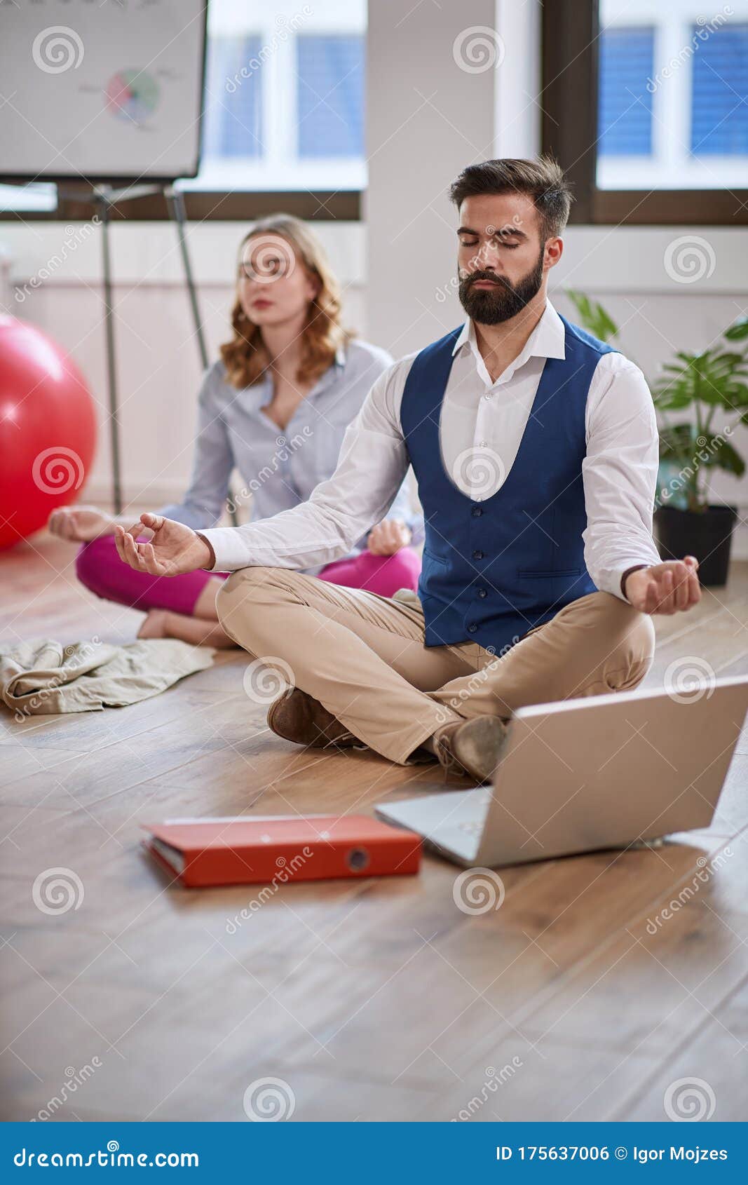 Man Meditating at Work.coworkers Meditating Together at Work Stock ...