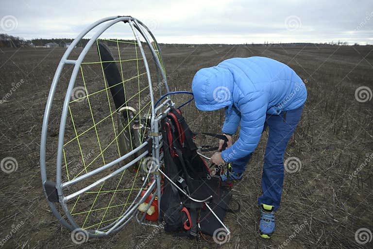 Man Paramotorist Preparing the Paramotor for Flight Editorial Stock ...