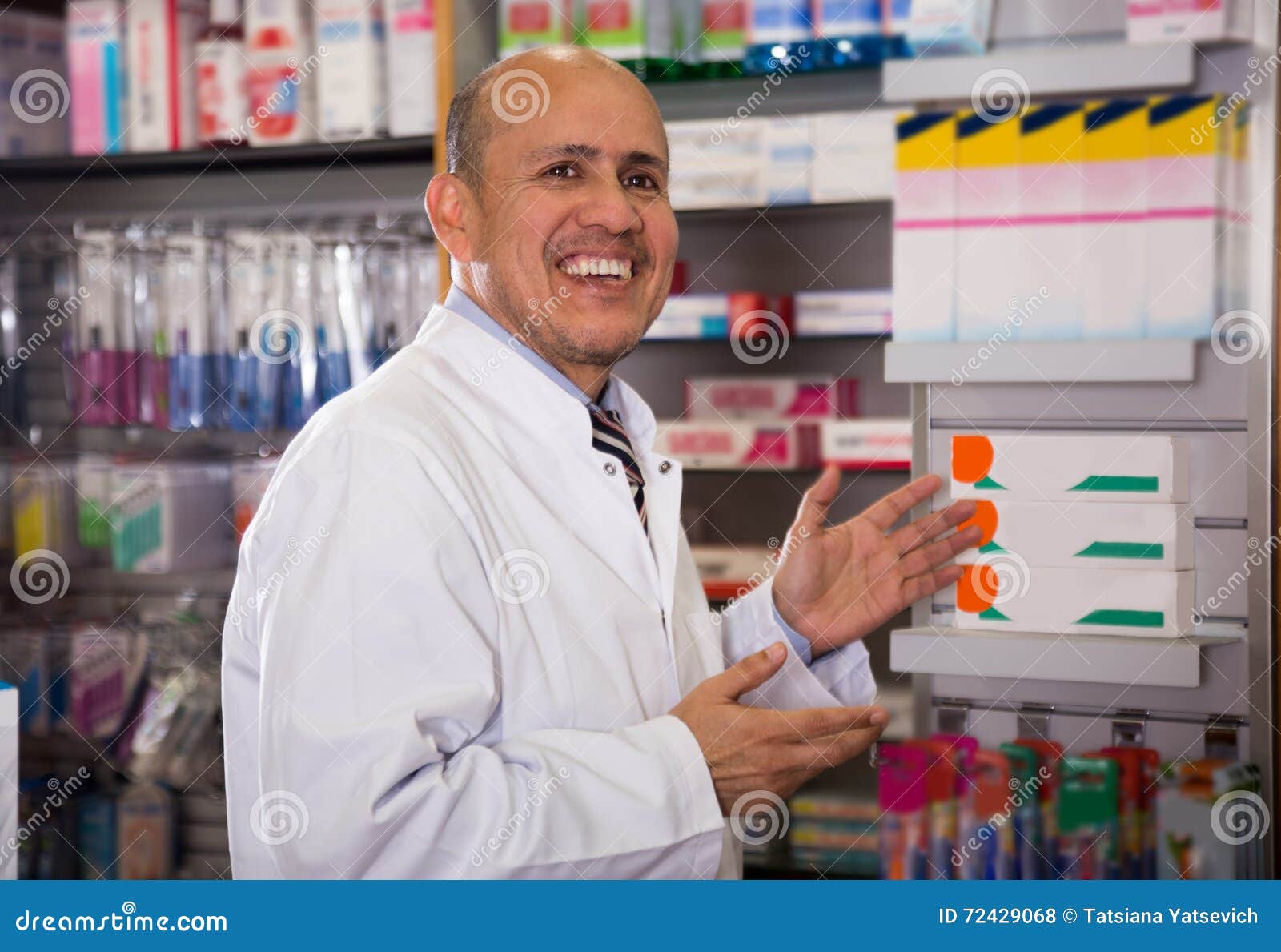 Man Pharmacist in Drugstore Stock Photo - Image of medicine, caucasian ...
