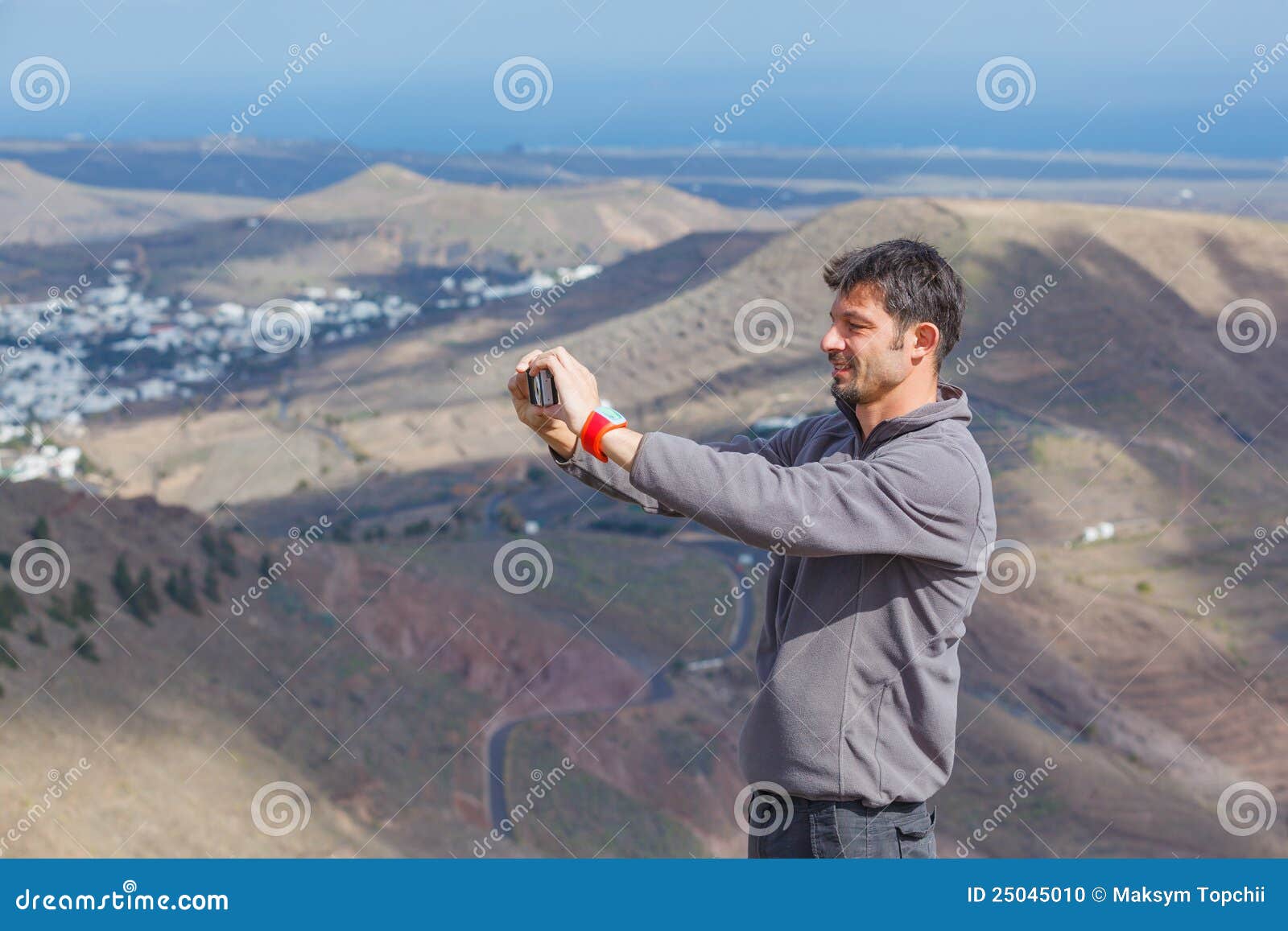 Man photographing view stock photo. Image of lifestyle - 25045010