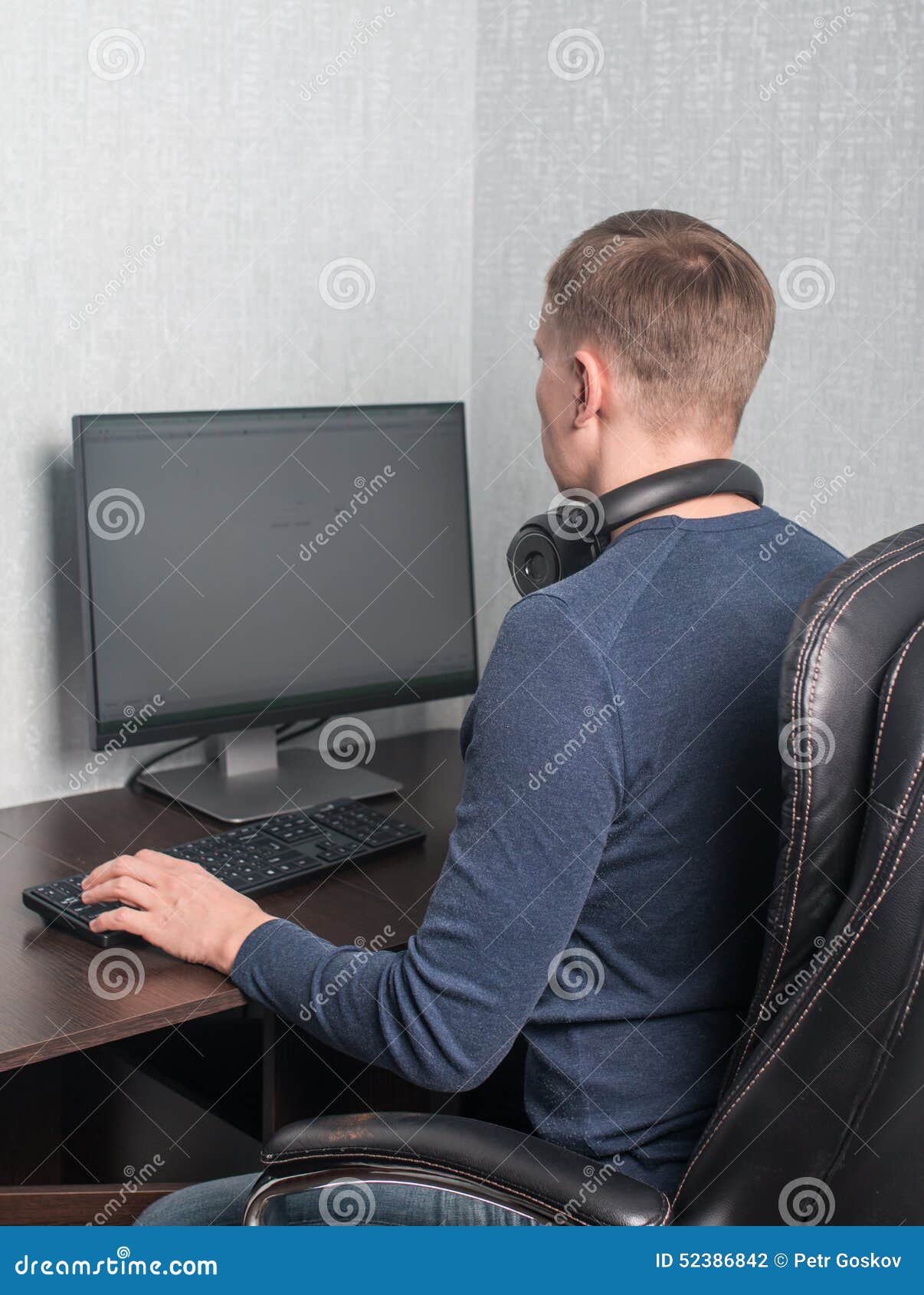 Man playing computer games stock photo. Image of home - 52386842