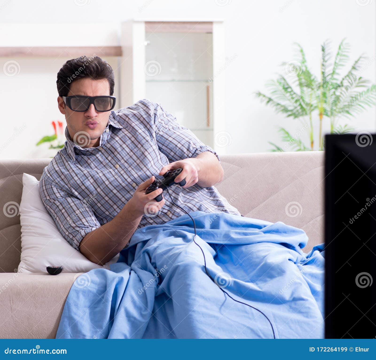 Man Playing 3d Games at Home Stock Image - Image of addicted ...
