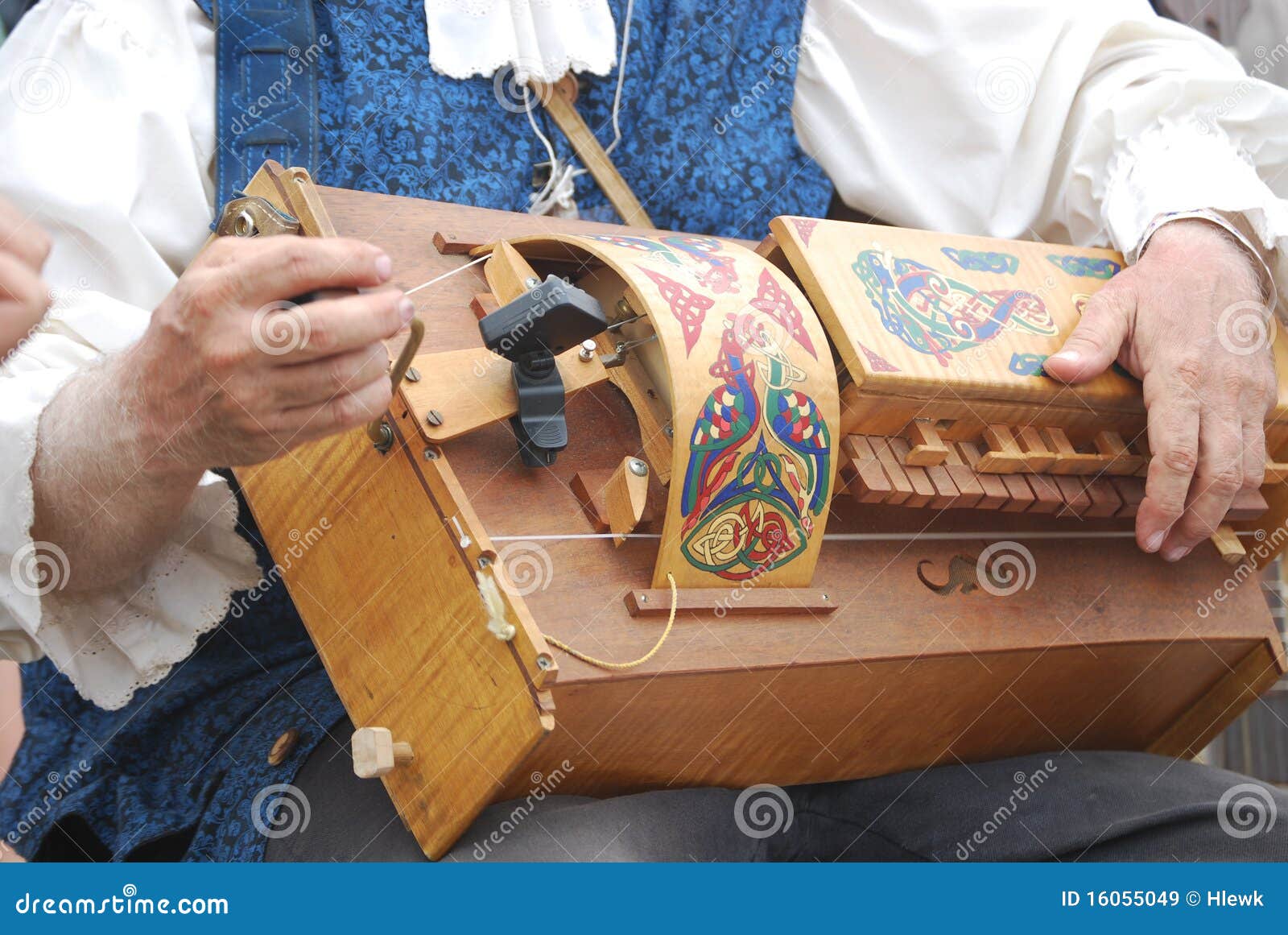 Hurdy Gurdy Stock Image | CartoonDealer.com #106741711