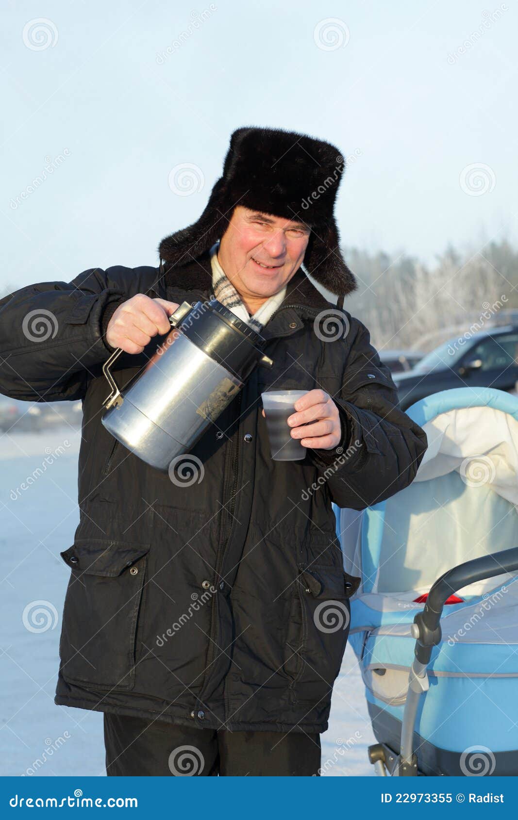 Man pouring tea outdoor stock image. Image of drinking - 22973355