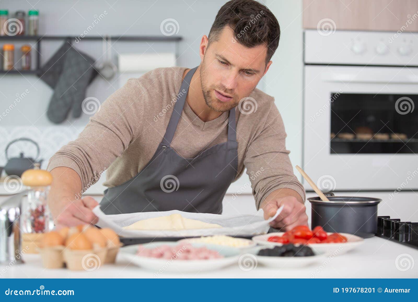 Man Preparaing Pizza at Home Stock Image - Image of cooking, flour ...