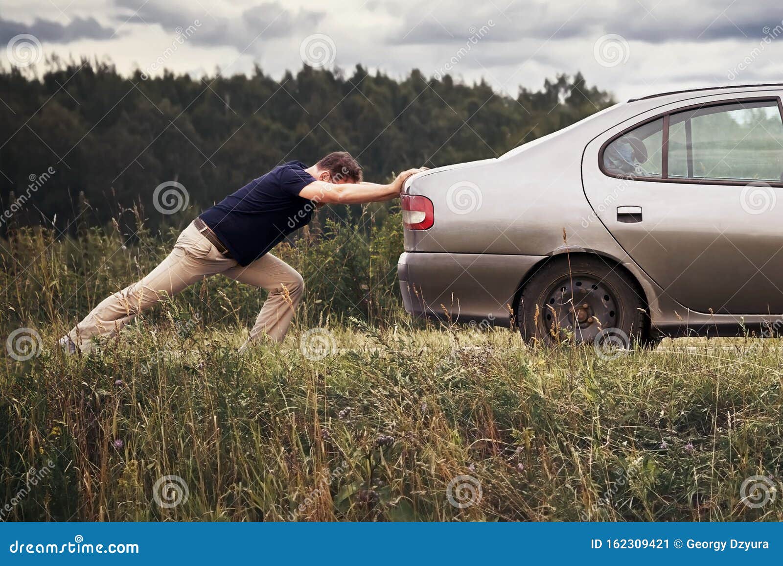 Man Pushing His Broken Car Down the Country Road Stock Image - Image of ... Man Pushing His Broken Car Down the Country Road Stock Image - Image of ...