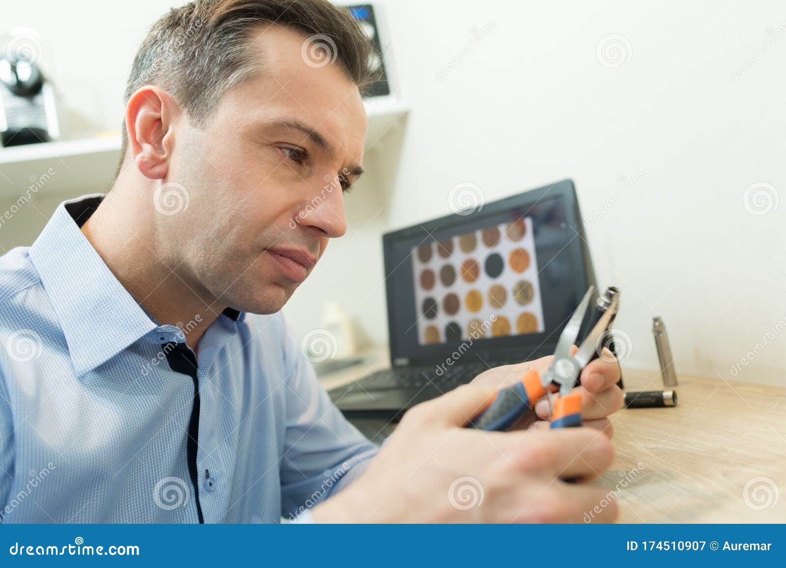 Man repairman a device stock image. Image of circuit - 174510907