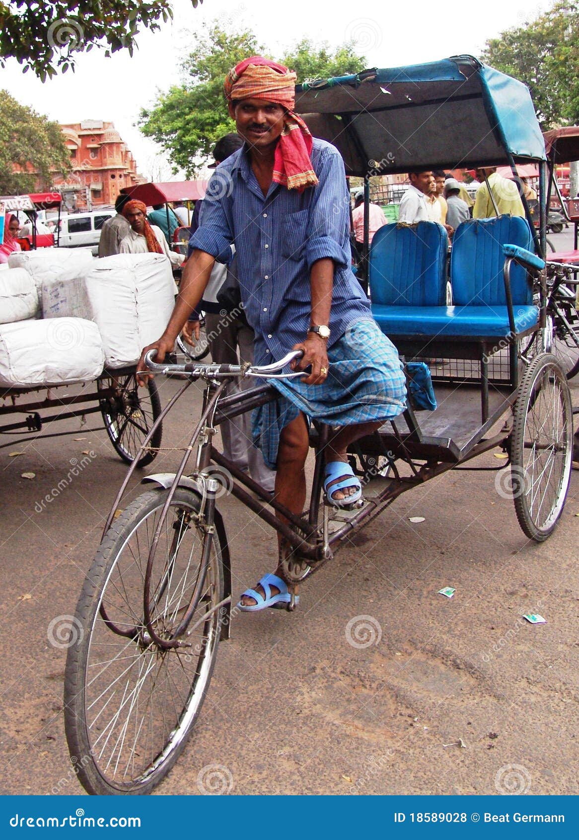 Man with Riksha in Jaipur, India Editorial Stock Photo - Image of hands ...