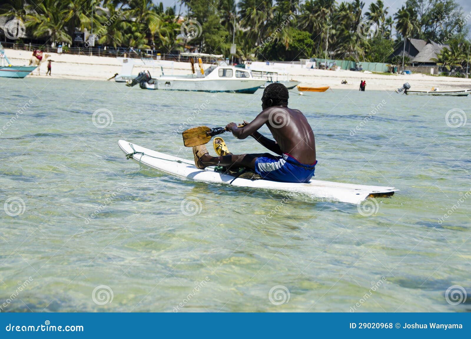 Man rowing vessel editorial stock photo. Image of lake - 29020968