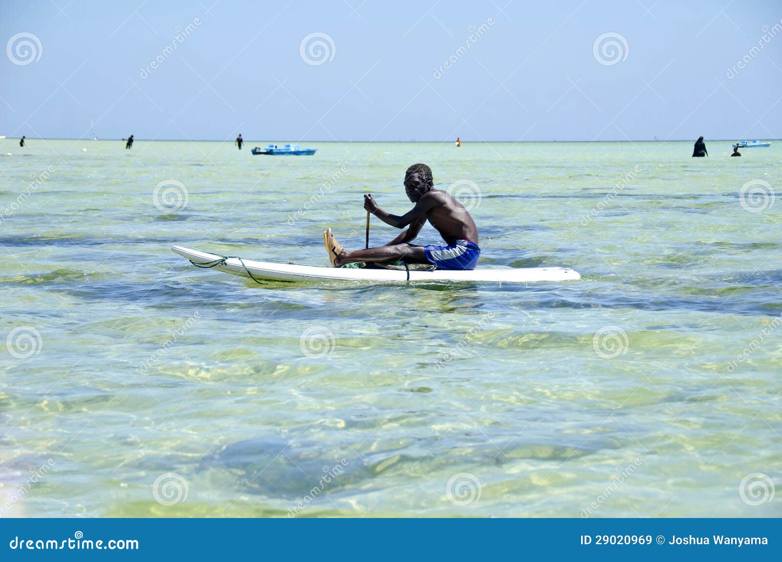 Man rowing vessel editorial stock image. Image of mombasa - 29020969