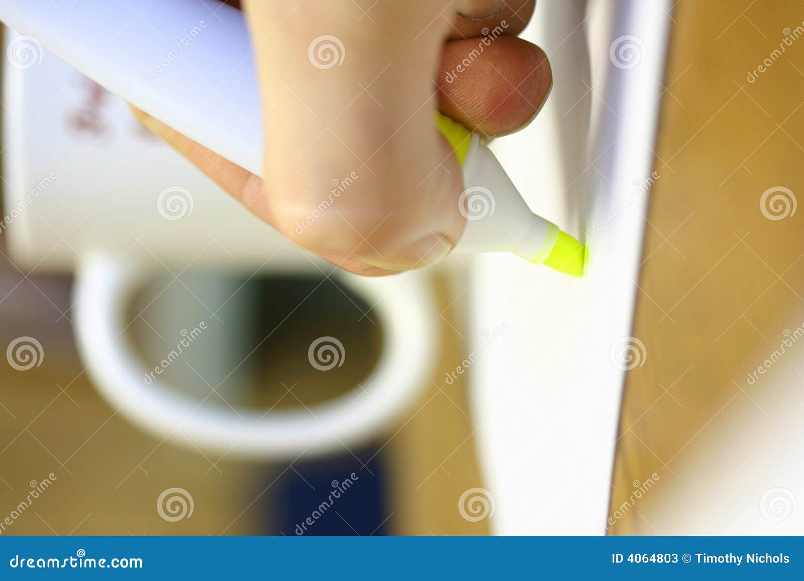 Man S Hand Highlighting at Desk Stock Image - Image of write, finance ...
