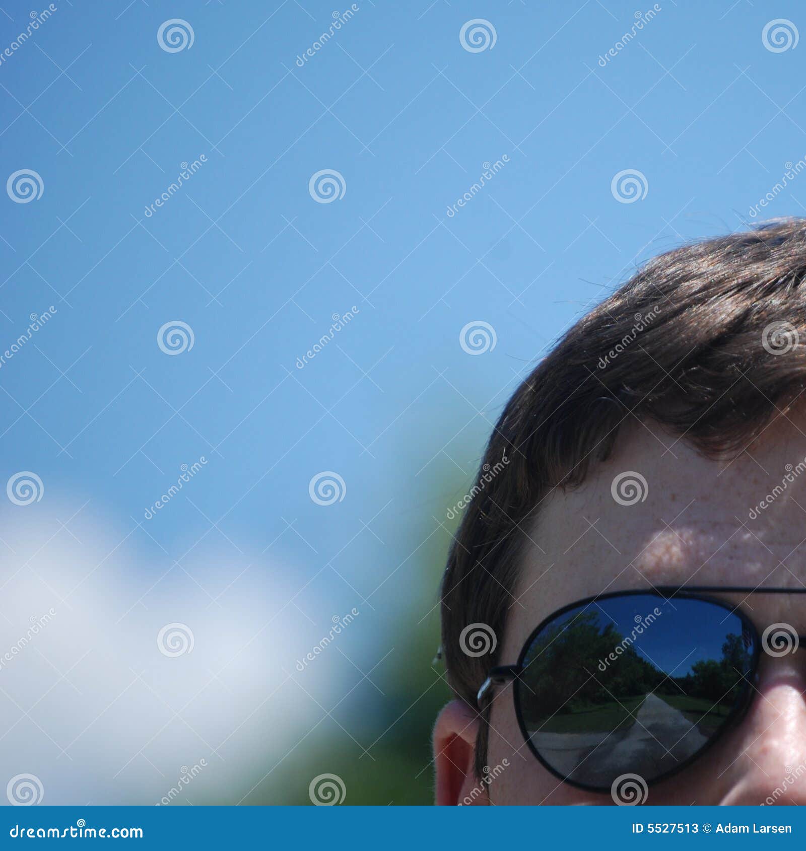 Man s Sunglasses reflect stock image. Image of trail, hike - 5527513