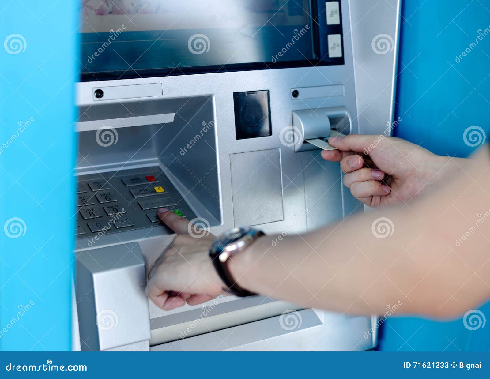 Man S Using the ATM Machine Stock Image - Image of enter, data: 71621333