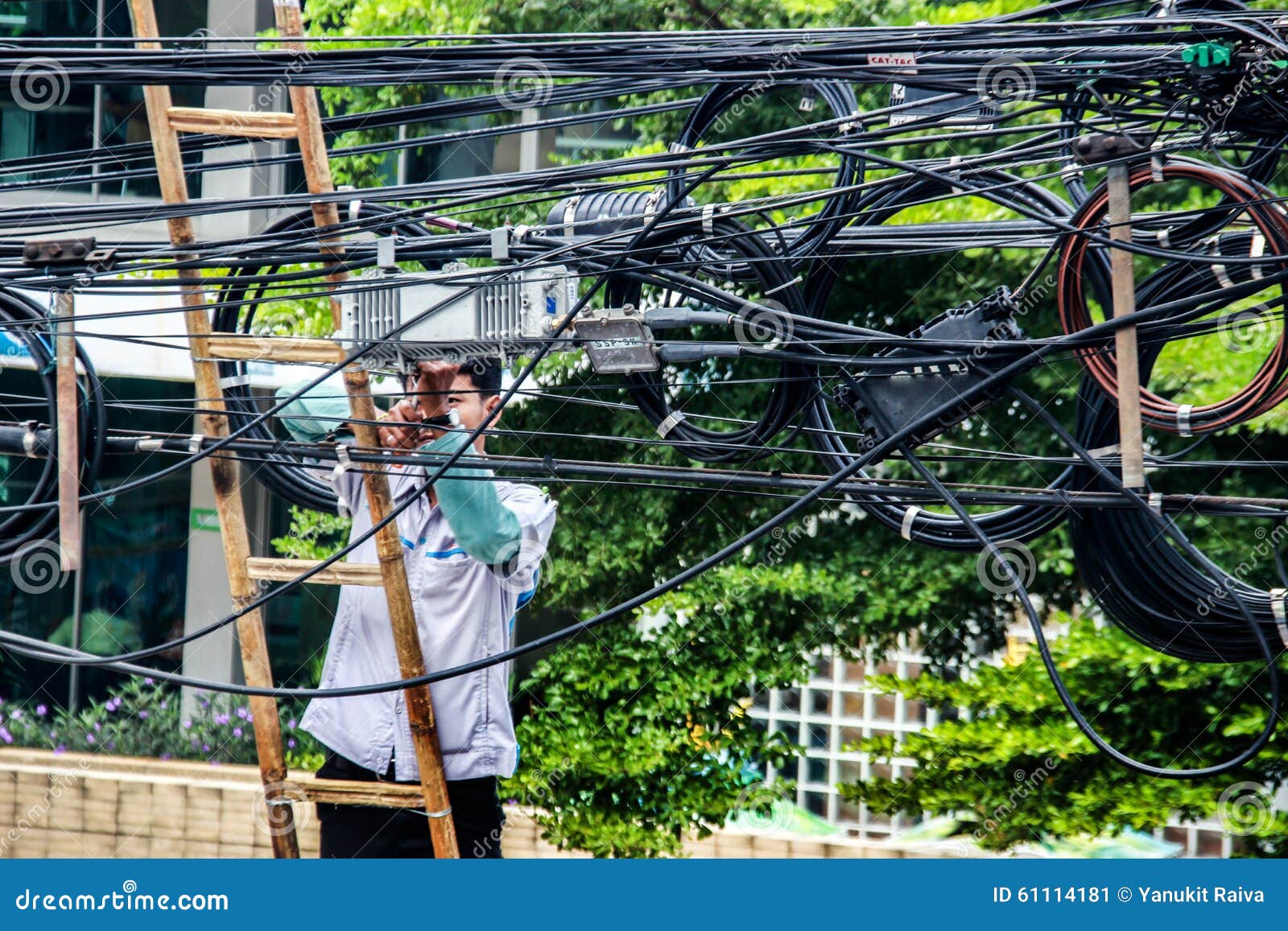 Man Service on Electrick Line Editorial Photo - Image of equipment ...
