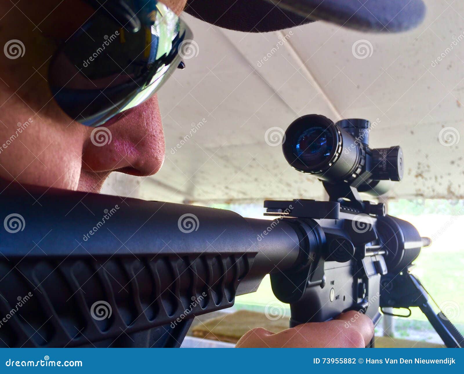 Man Shooting a Automatic Rifle Editorial Photography - Image of rifle ...