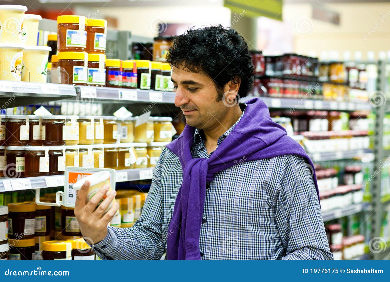Man shopping stock image. Image of weekly, casual, department - 19776175