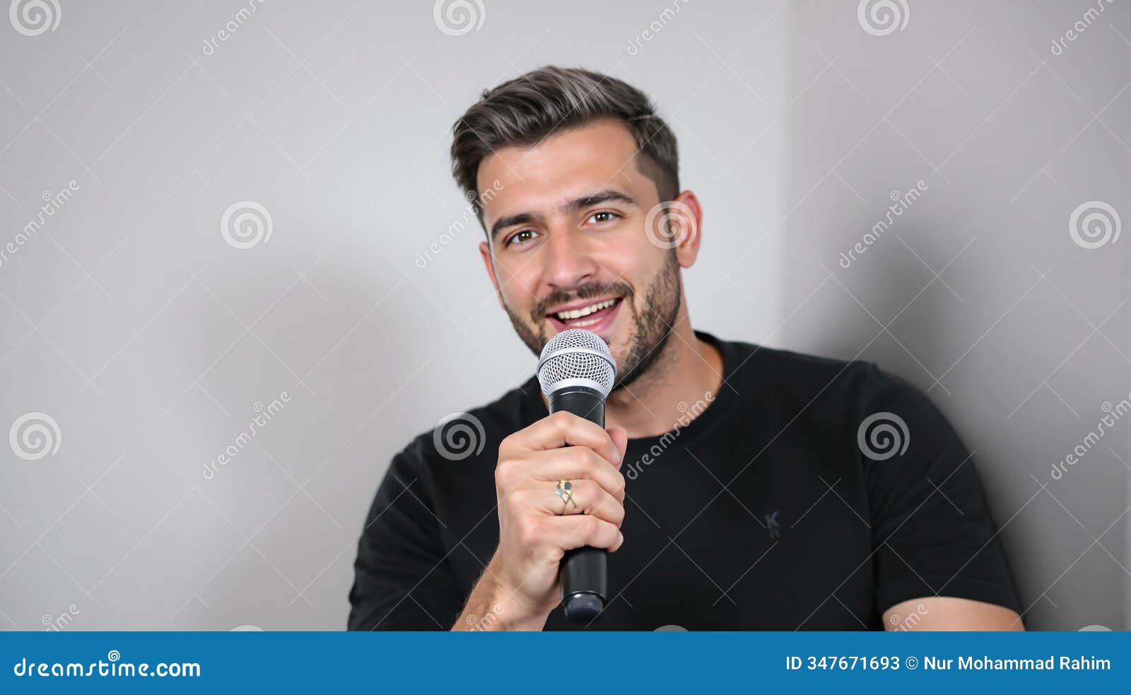 Man Singing into Microphone, Studio Portrait Stock Illustration ...