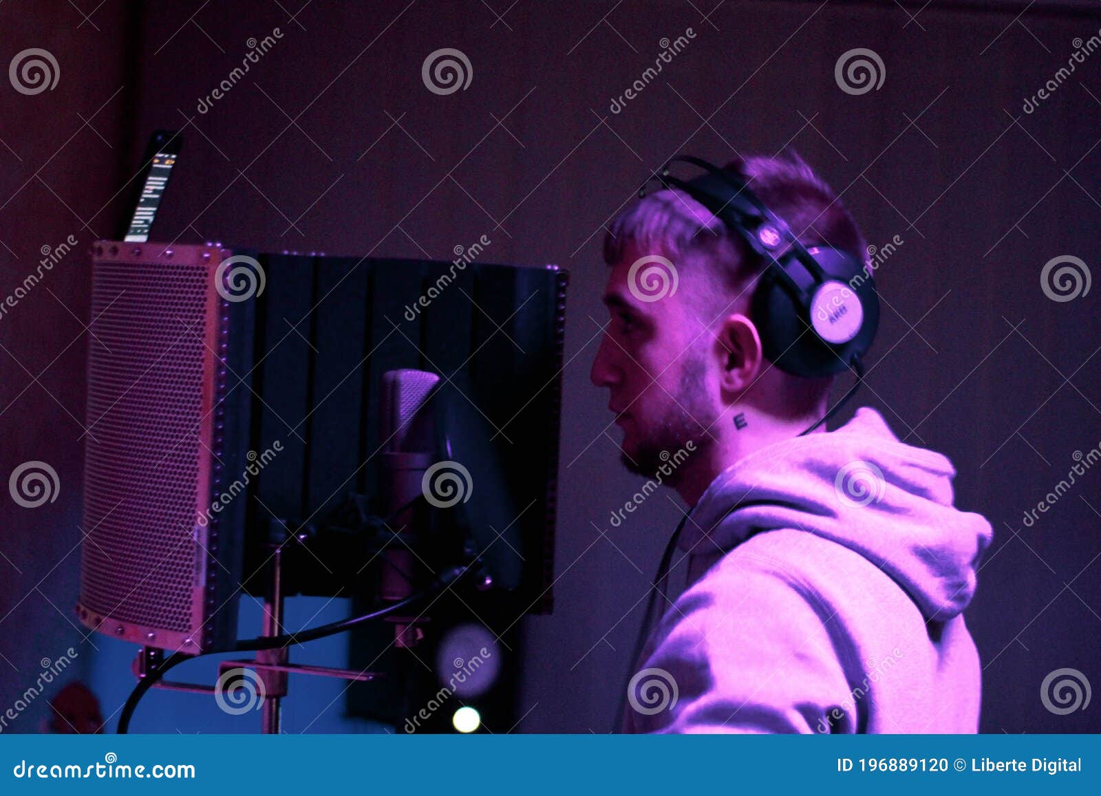 Man singing in the studio stock photo. Image of broadcasting - 196889120
