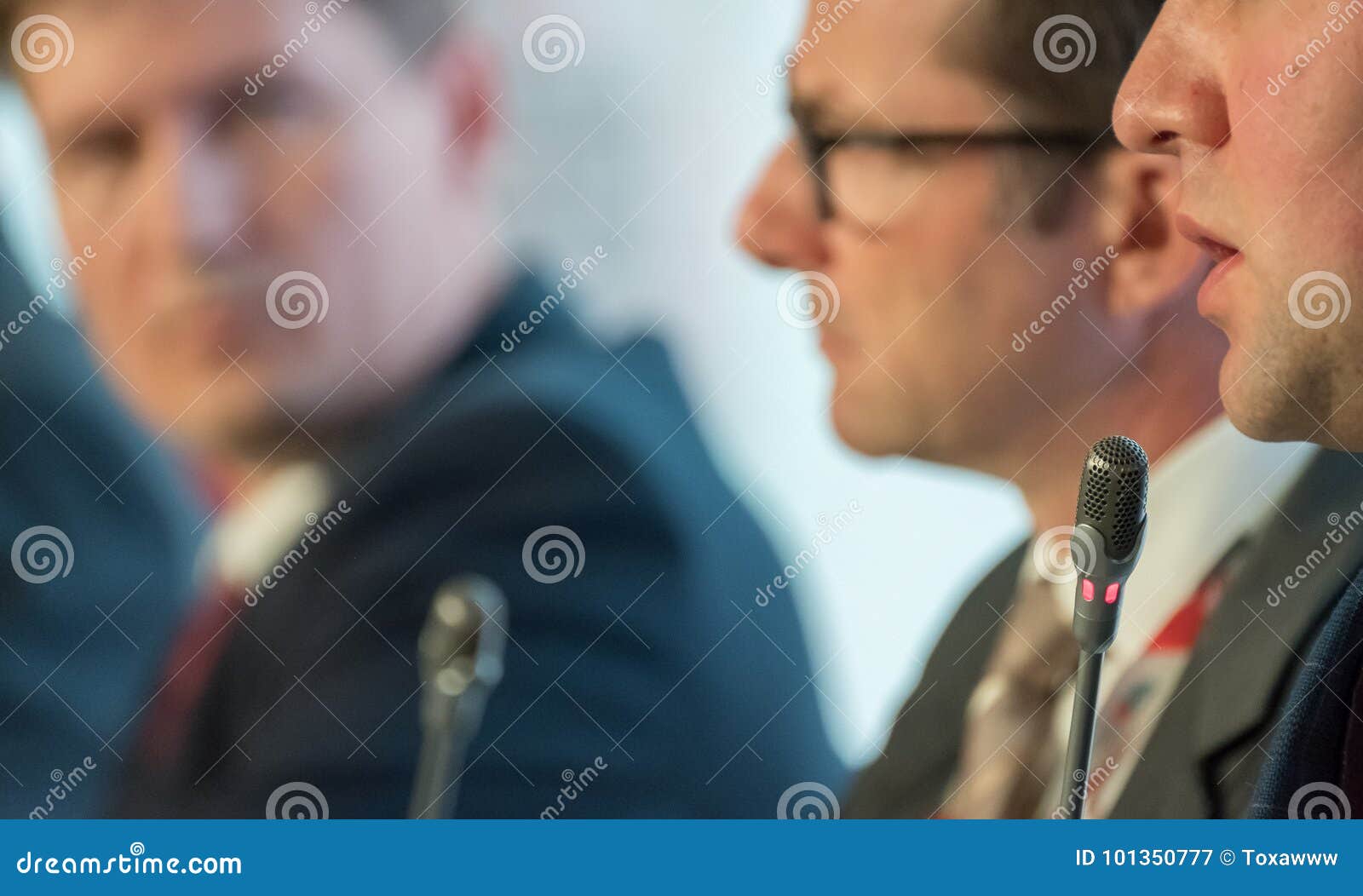 Man Speaking at the Conference Editorial Photography - Image of modern ...