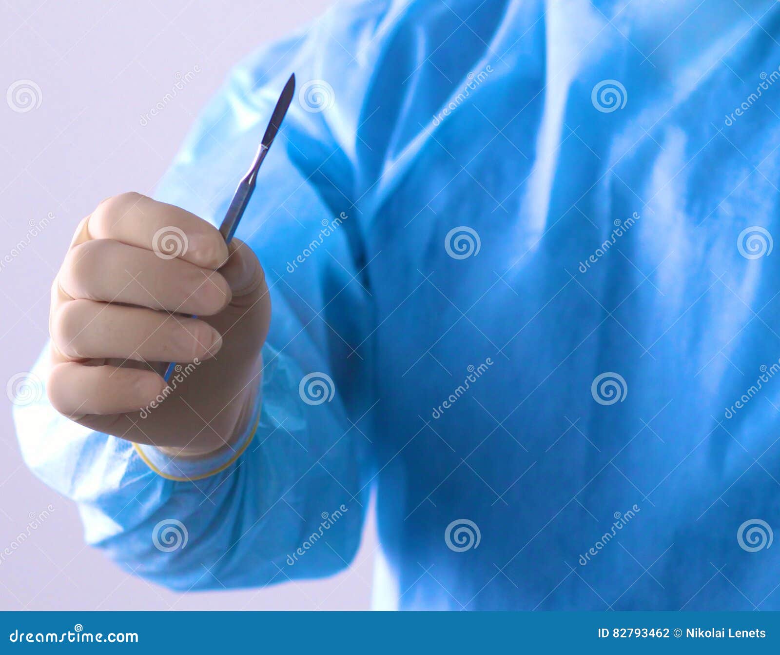 Man Surgeon Holds a Scalpel in an Operating Room Stock Photo - Image of ...