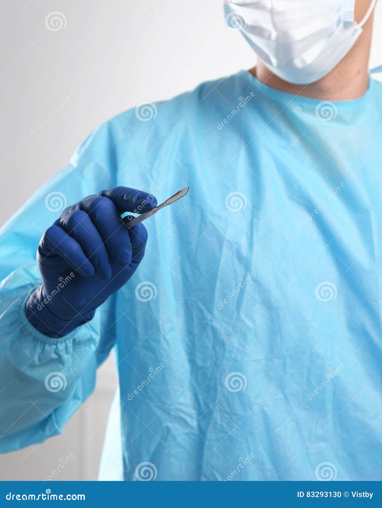Man Surgeon Holds a Scalpel in an Operating Room Stock Photo - Image of ...