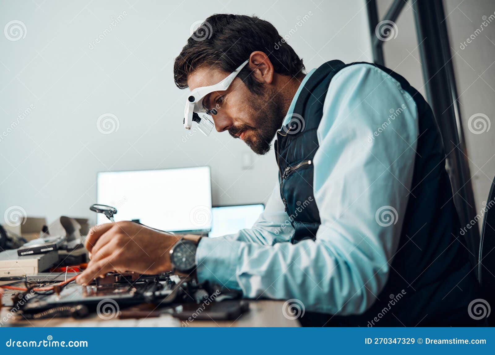 It Man, Technician or Magnifying Glasses in Motherboard Fix ...