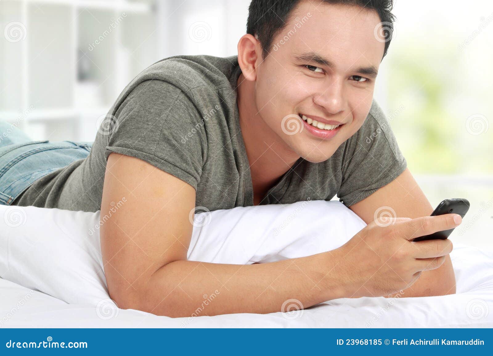 Man texting message stock image. Image of messaging, cellphone - 23968185
