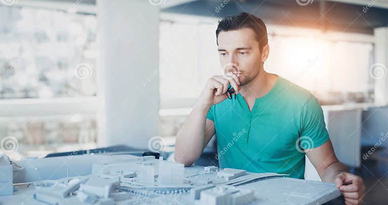 Man, Thinking and Architecture Model in Office for Design Development, Planning and Project ...