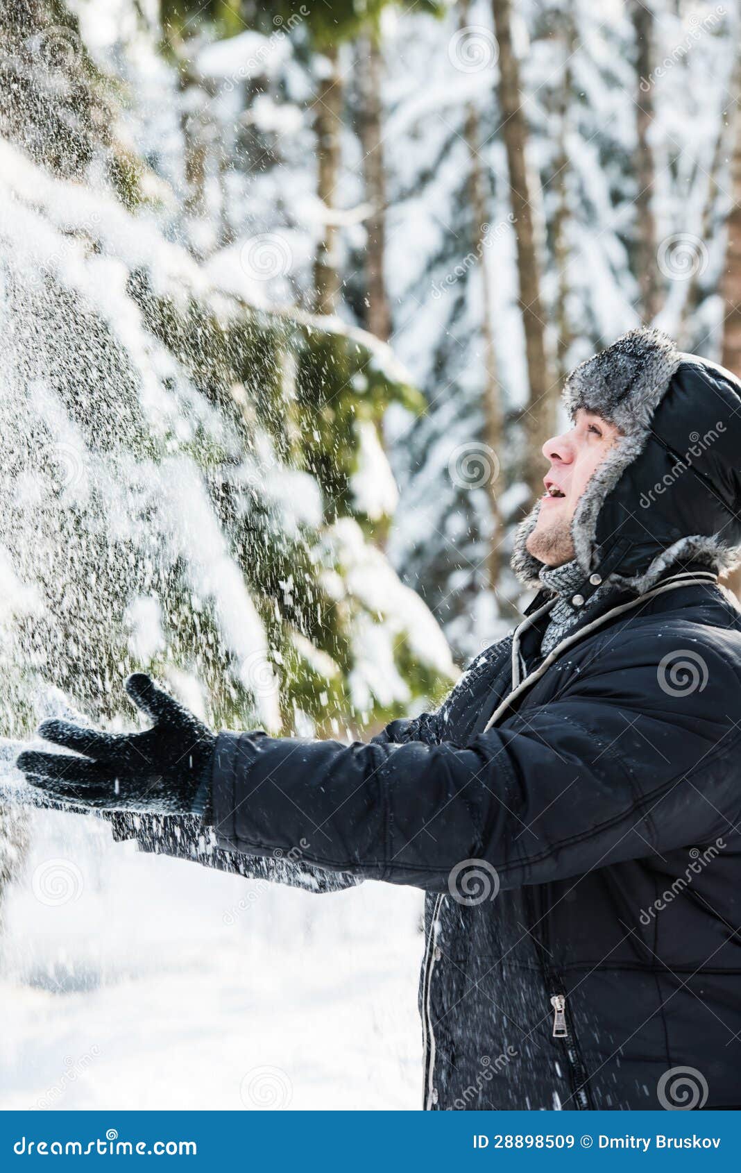 Man throws the snow stock image. Image of frost, activity - 28898509